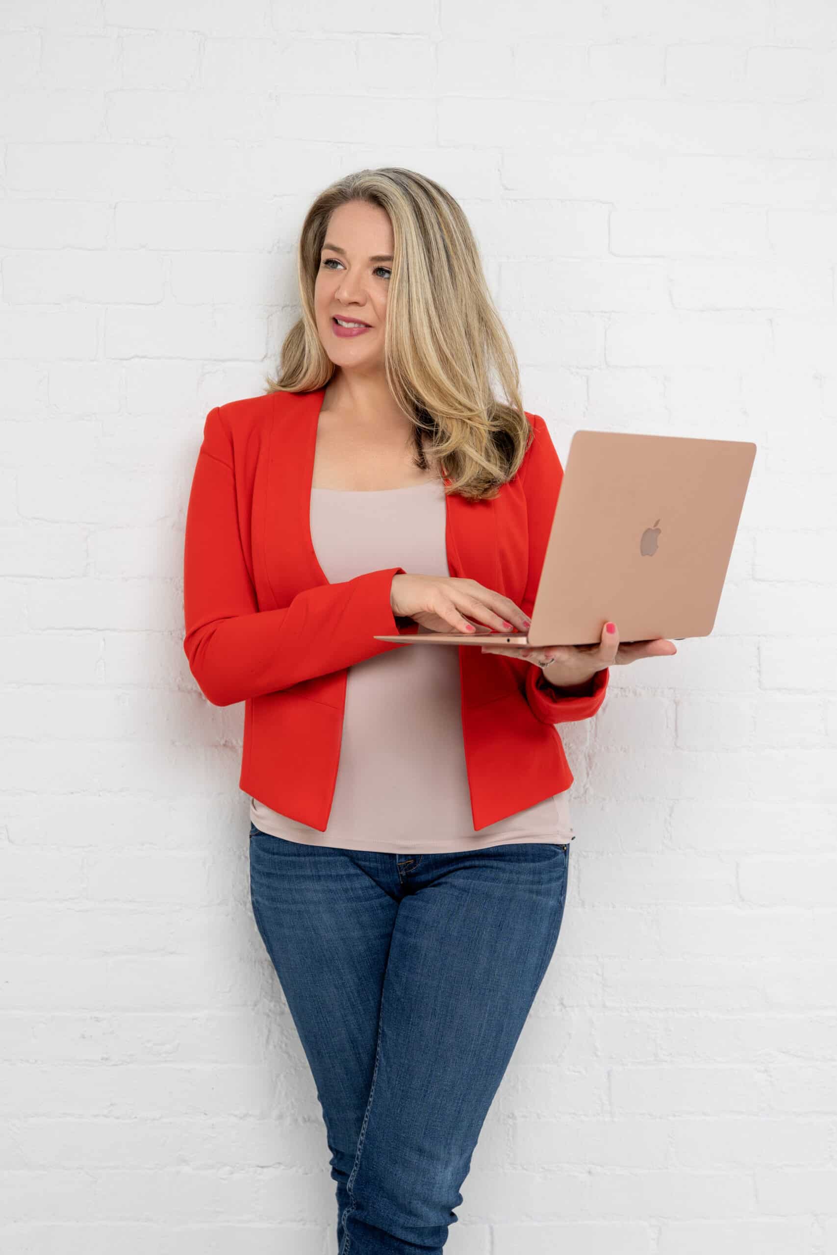 BRANDING PHOTOSHOOT – DIANA | Diana Kelly Levey